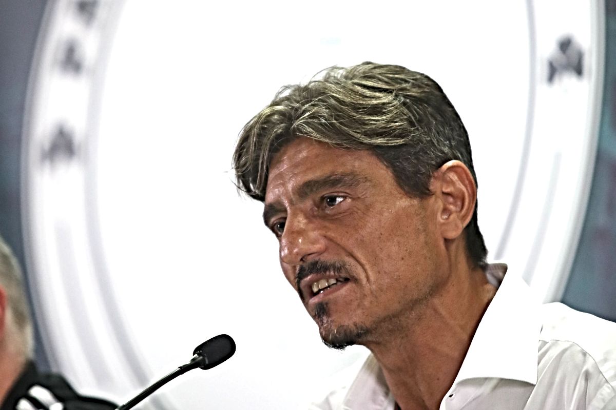 Έξαλλος Γιαννακόπουλος με την διαιτησία: «Για πόσο ακόμα θα κάνω σιωπή ...