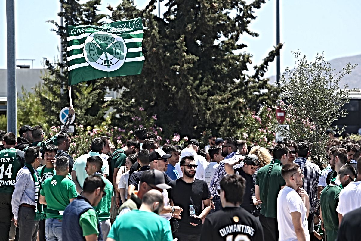 Live TV: Η άφιξη του «Επτάστερου» στην Αθήνα - Όλα Πράσινα
