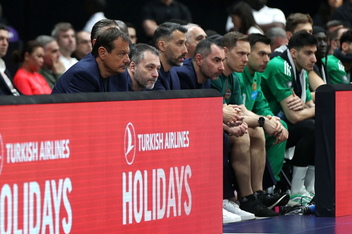 Αταμάν: Τα… γέλια του προπονητή του Παναθηναϊκού στα τάιμ άουτ στο ...