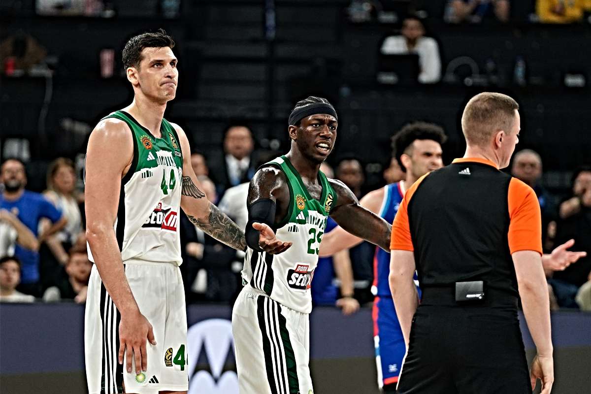 Παναθηναϊκός: Το φάουλ-ΣΚΑΝΔΑΛΟ που δεν έδωσαν υπέρ του Ναν! (vid ...